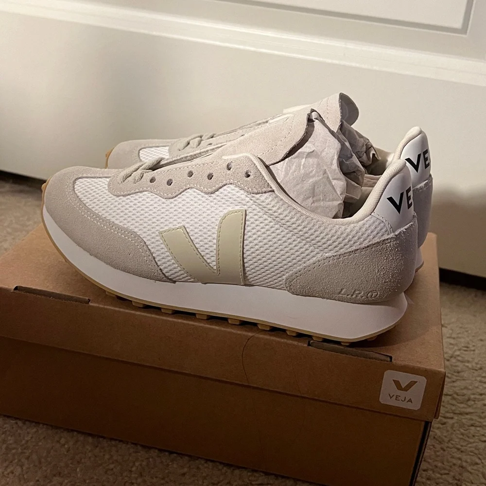 Veja | Shoes | New Veja Rio Branco Sneakers Size 6 | Poshmark